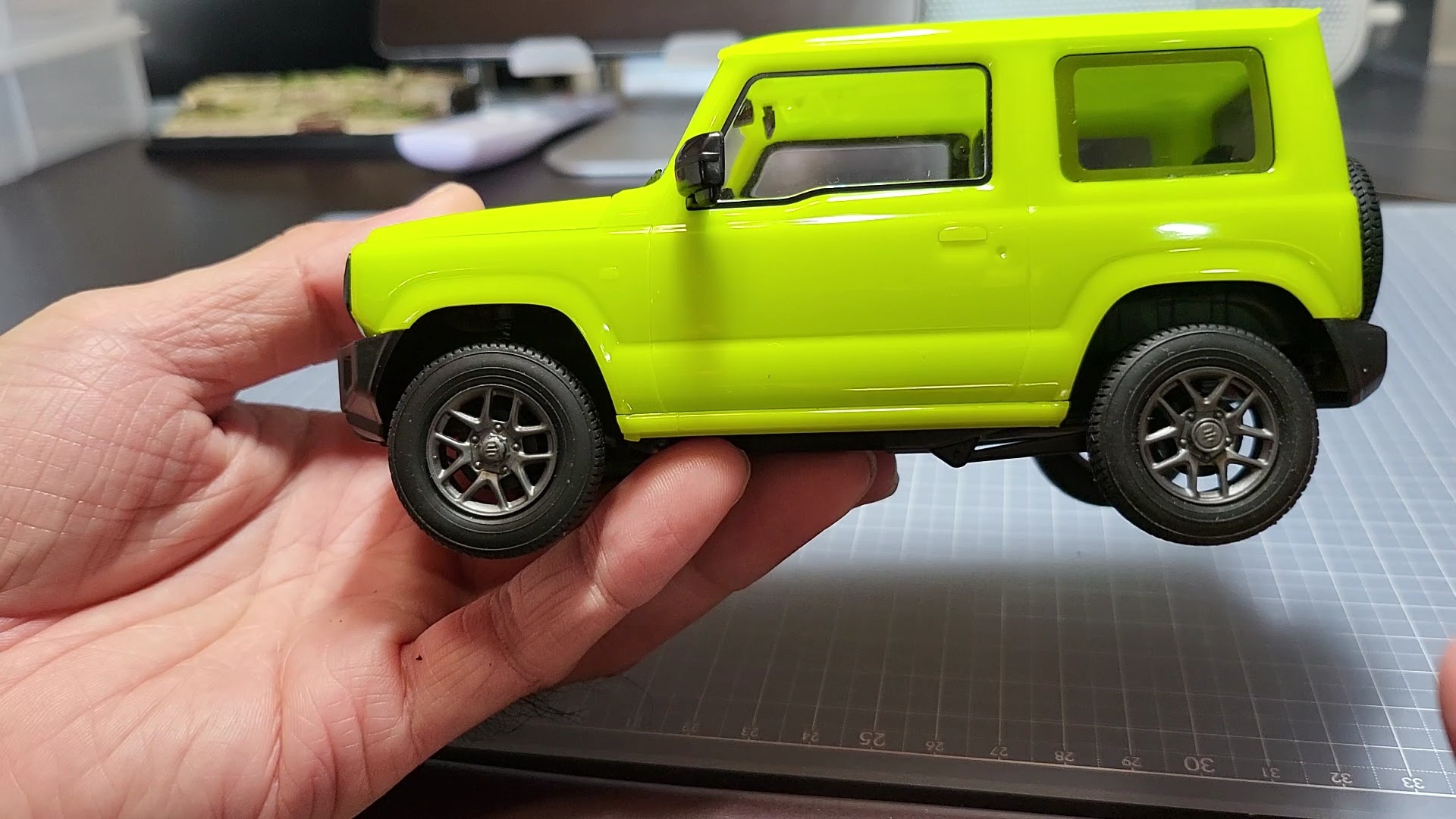 1/24 fujimi jb64 jimny 仮組編 | 気まぐれプラモ趣味ブログ